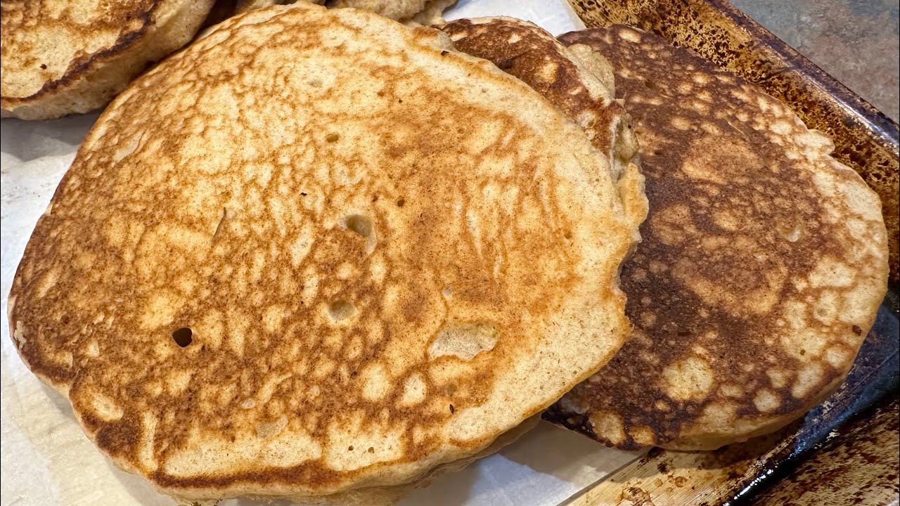 Protein Power Pancakes from the PowerPuff Girls cookbook - YouTube