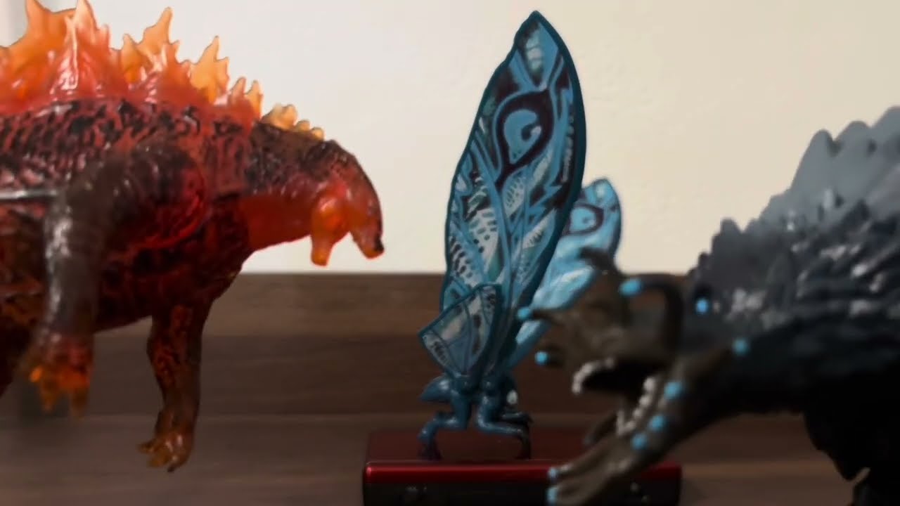 Playmates (kotm) Mothra toy review - YouTube