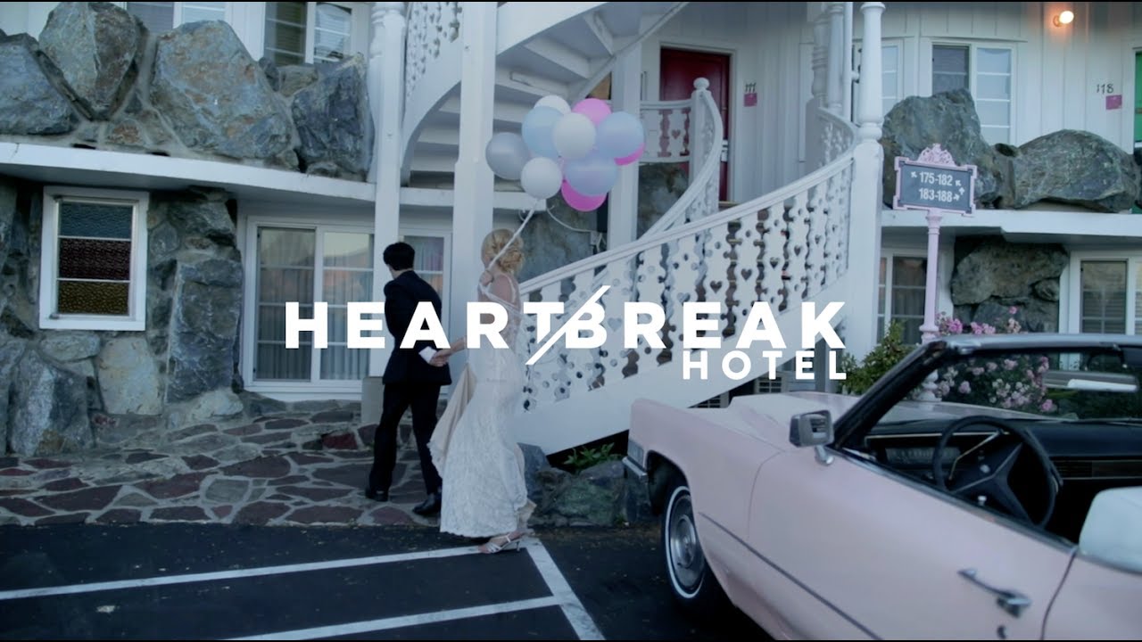 Heart Break Hotel - YouTube