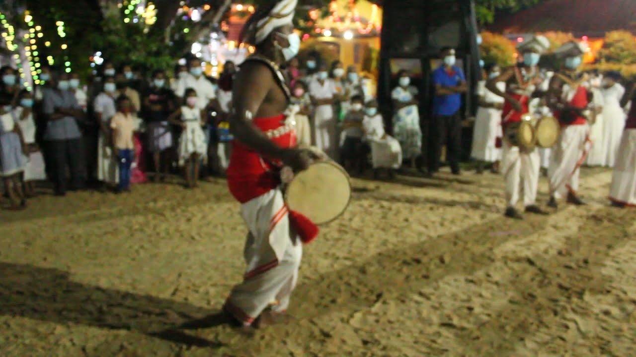 Traditional Drums Of Sri Lanka (BERA) - YouTube