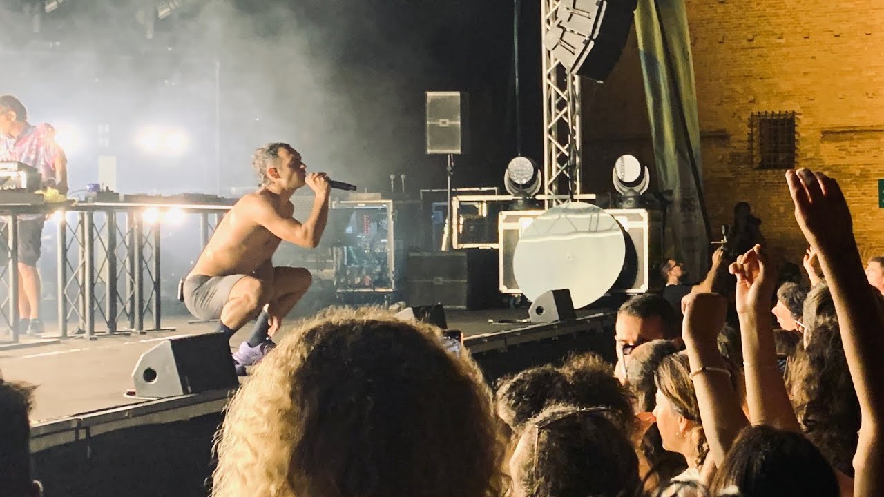 Cosmo live @Rocca Malatestiana - YouTube