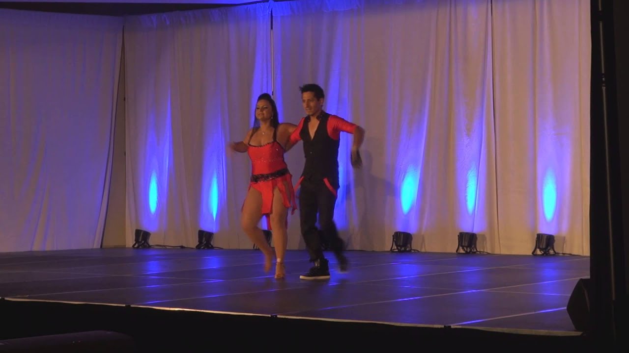 Toronto Bachata Congress Amateur Competition Finals Aug. 2013 - YouTube