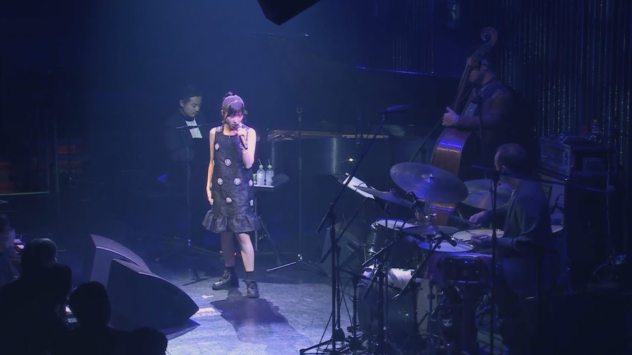 How High The Moon - Ariyasu Momoka [有安杏果] (Live at Jazz Note 2024) - YouTube
