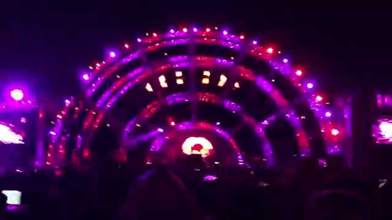 Galantis - "Revolution" @ HARD Day of the Dead 2014 - YouTube