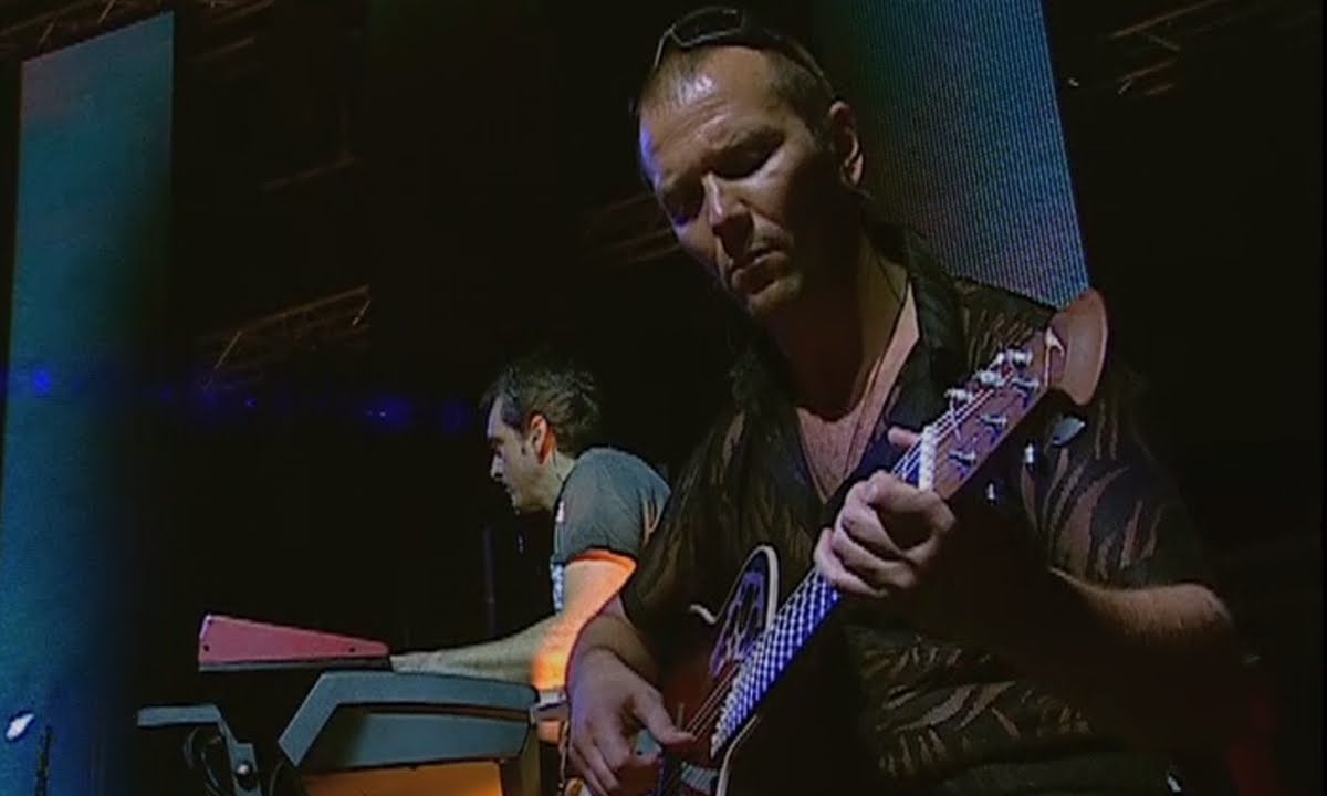 Alex Fokin RadioBand with Schiller "Irrlicht" - YouTube