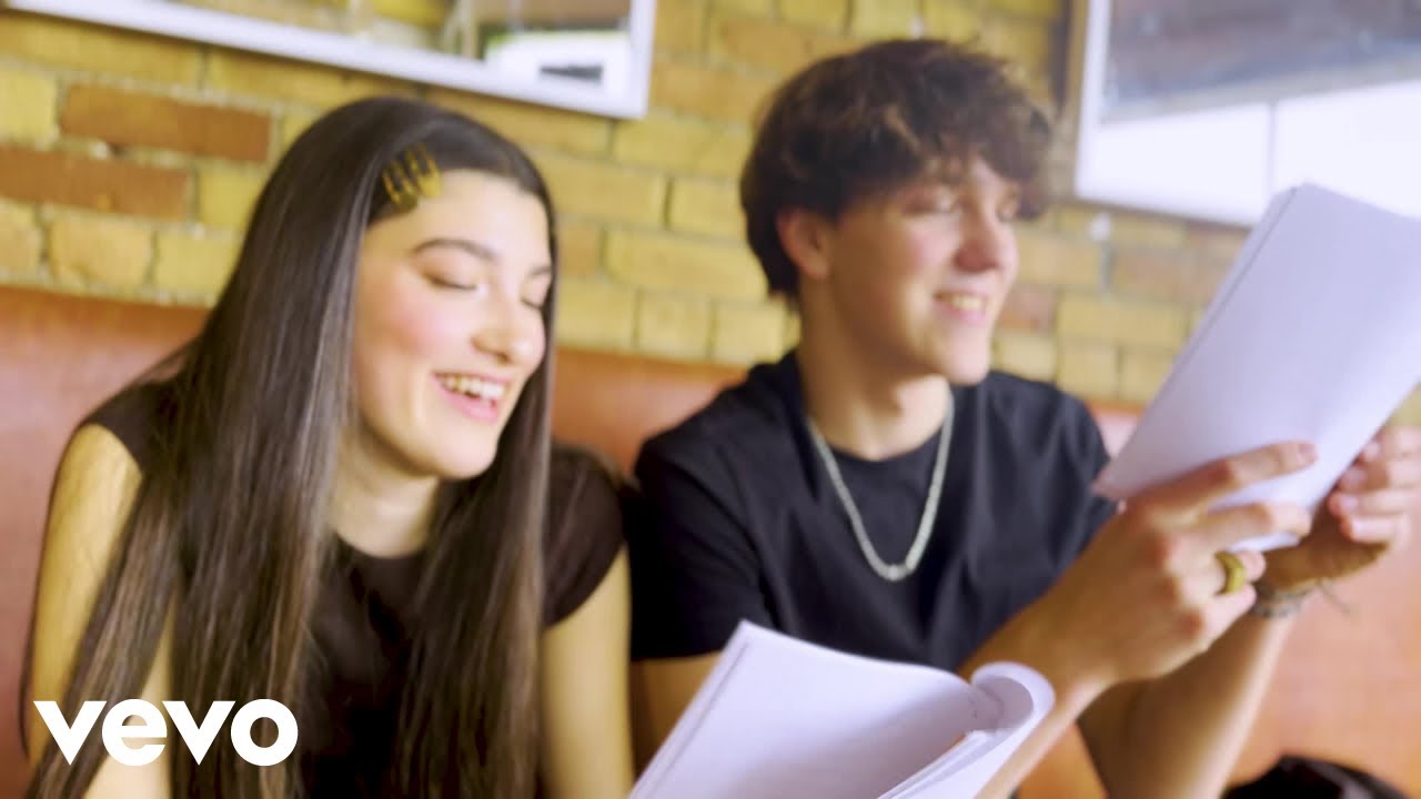 Isabelle al Jabri - Window Shopping - YouTube Music