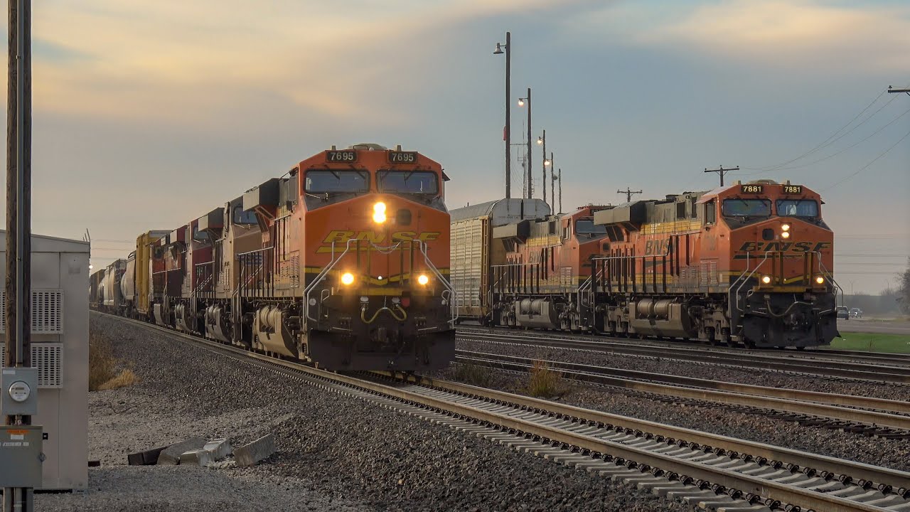 Railfanning North-Central Texas 12/29/24 w/ BNSF 7695, FXE Zebra ...