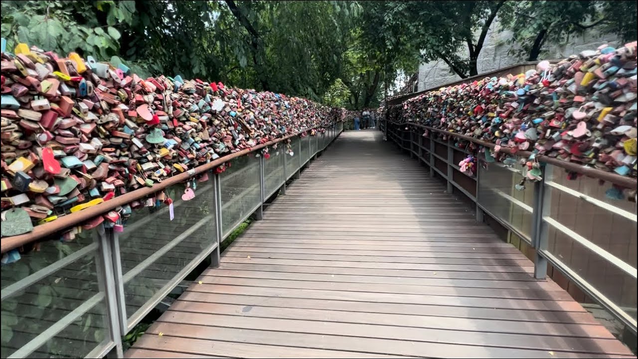 walking to seoul tower ASMR - YouTube