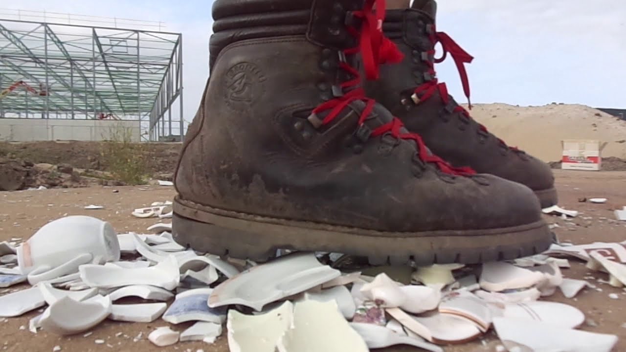 Gronell Hiking boots crush, stomp and destroy cups and mugs - YouTube