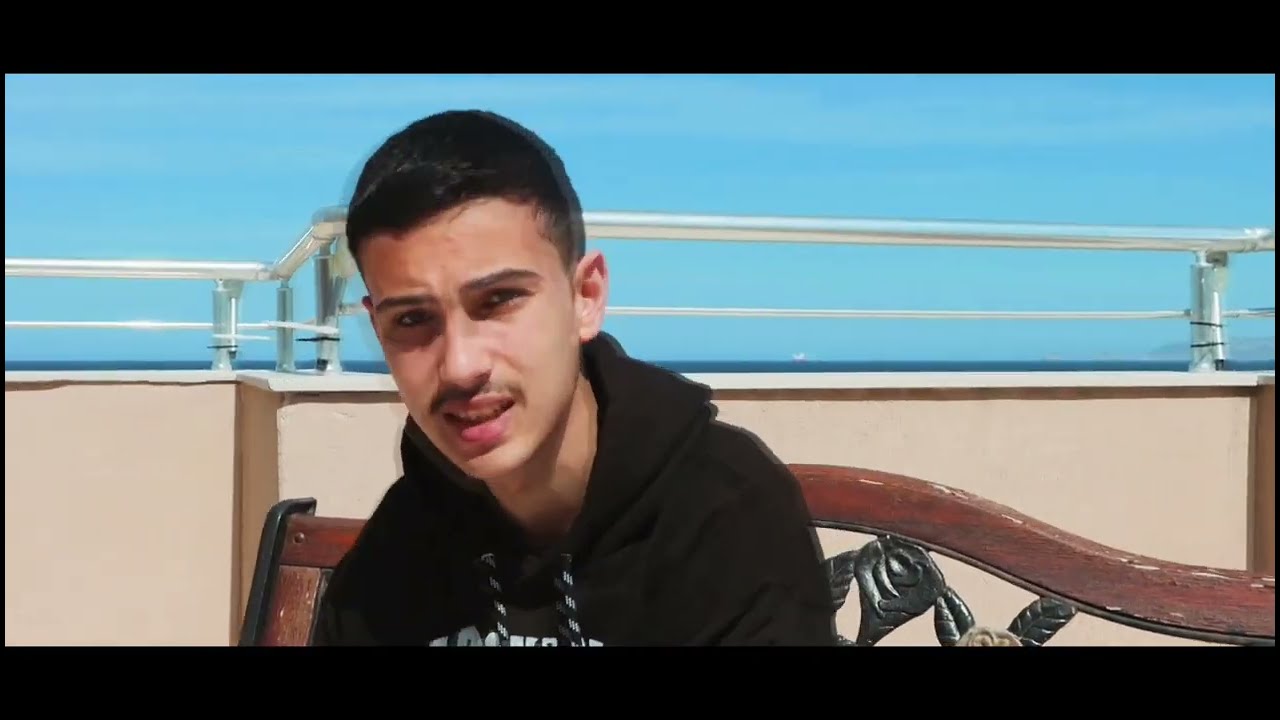 ROU FA – NESMA3 FLOUGHA (CLIP OFFICIAL) - YouTube
