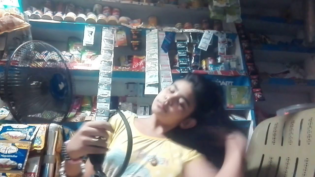 trying big cookie mrs. Goodman - YouTube