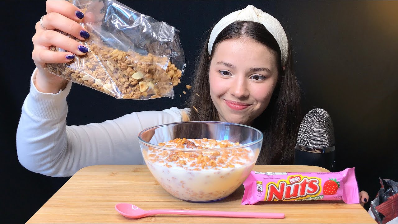 ASMR MUKBANG | CEREAL BOWL & CHOCOLATE CANDY BARS | EATING SOUNDS - YouTube