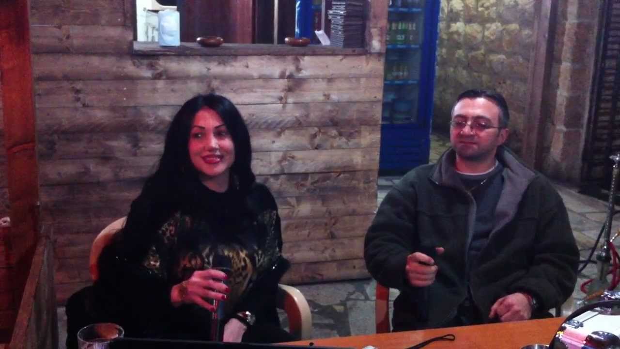 Hala El nour singing in karaoke - YouTube