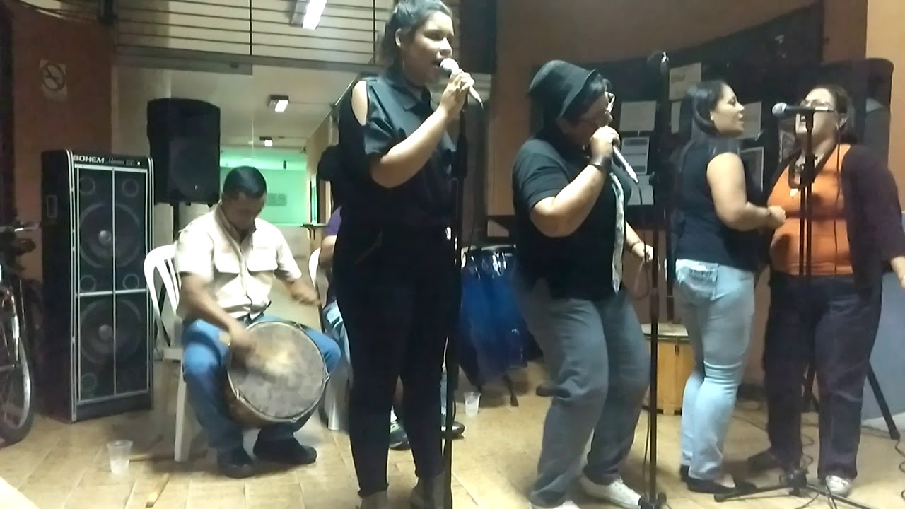 Gaita en el PSM Valencia - La philco - YouTube