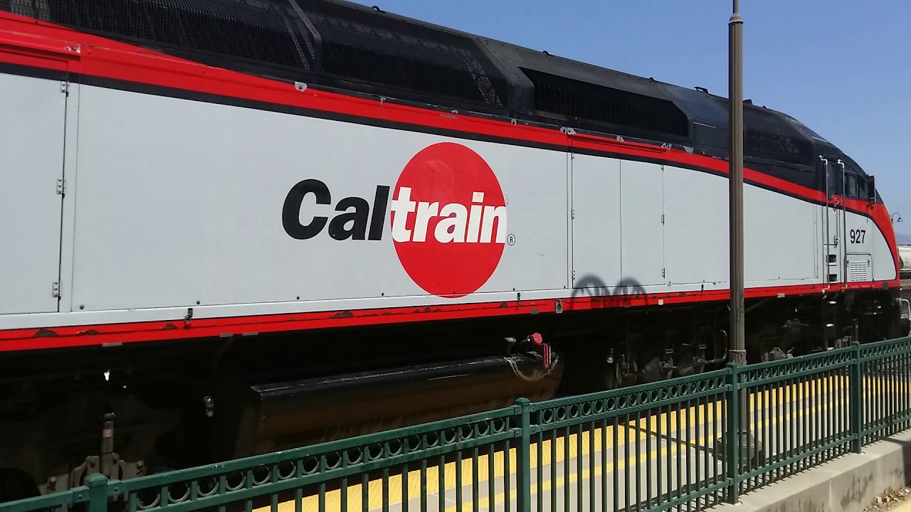 Caltrain 927 departing Santa Clara station in CA - YouTube