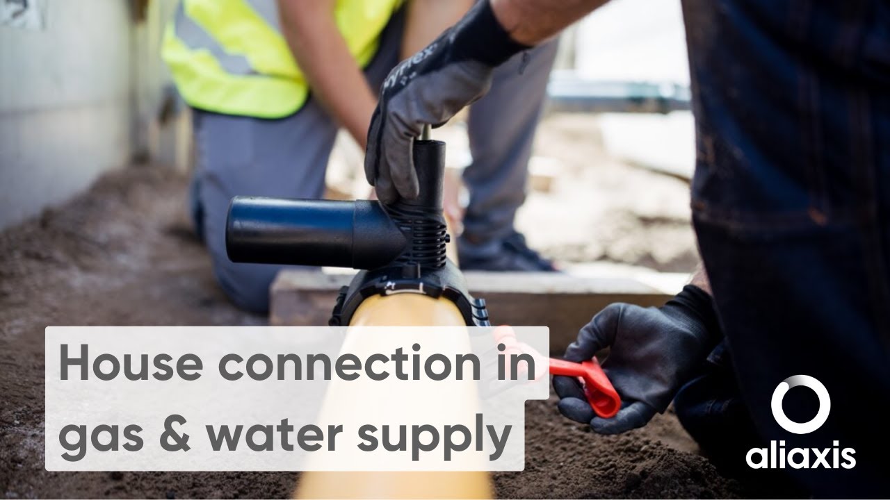 Installing the house connection with the FRIALEN pressure tapping valve ...