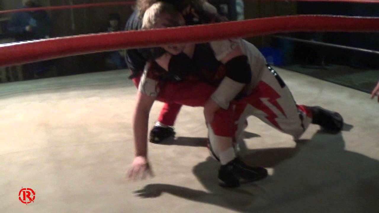 Apocalypse 2015- Vegesus vs Brian Phoenix - YouTube