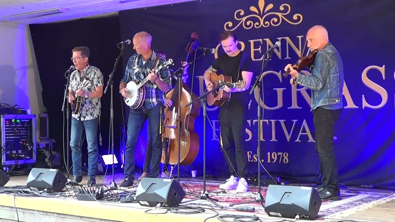 High on gras Swedish bluegrass band, one of the best - YouTube