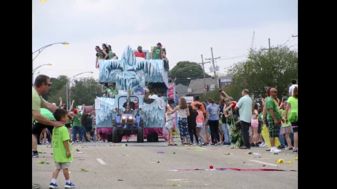 LOUISIANA IRISH-ITALIAN PARADE - YouTube
