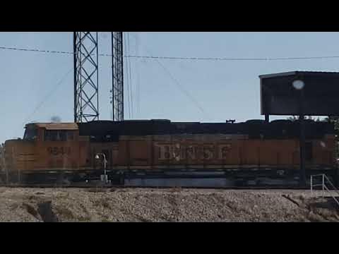 BNSF 622 & 9848 Engines - YouTube