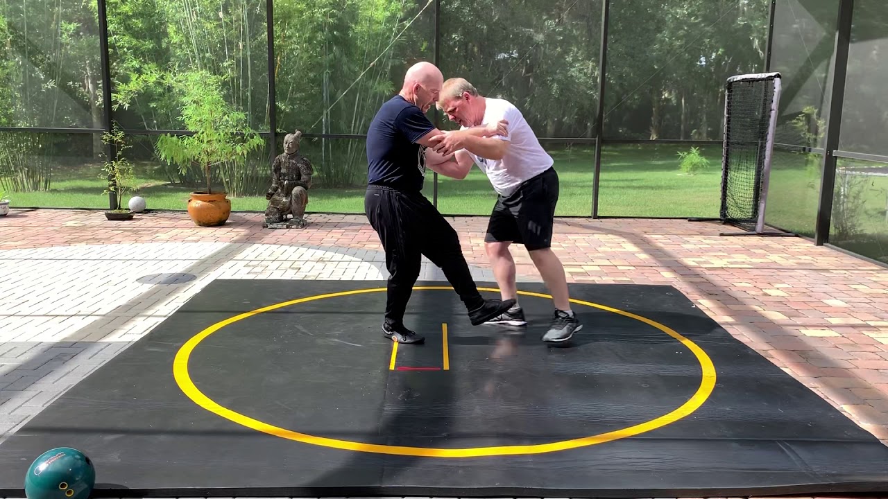 The Secret of Ambidextrous Athleticism - YouTube