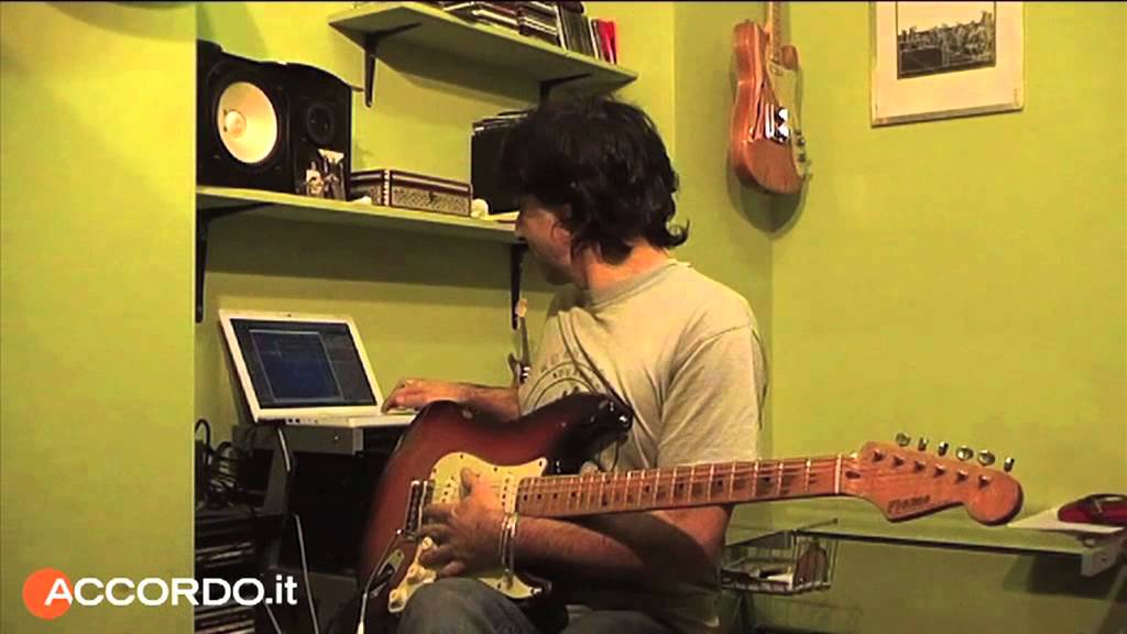 Costruiamo un riff - di Alex Massari - YouTube