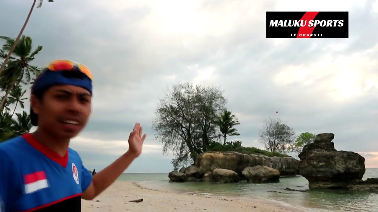 WISATA BATU KORA PULAU DOBO MALUKU - YouTube