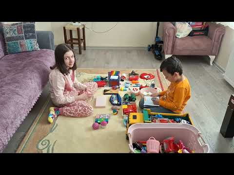 ##MELİS &CINAR## EVDE KASACILIK OYNUYOR #
