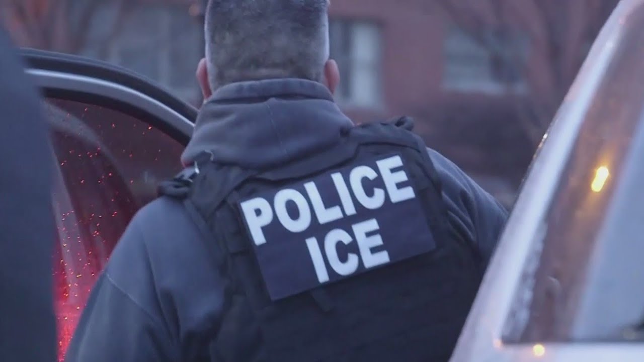 El paso a paso de cómo opera ICE en ciudades santuario - YouTube