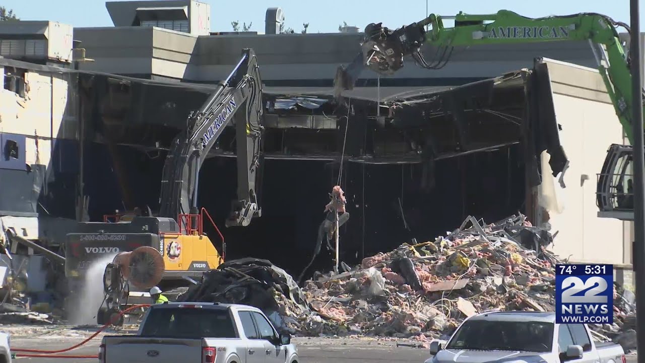 Demolition begins at Eastfield Mall in Springfield - YouTube
