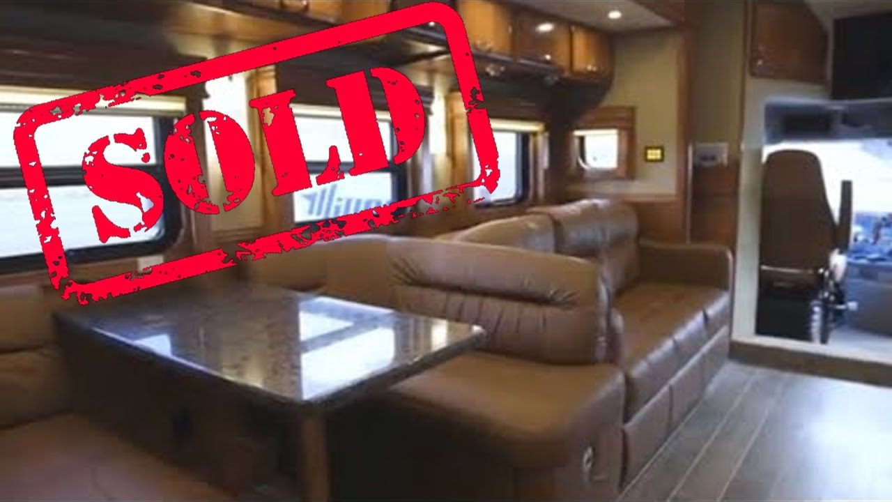 **SOLD** 2019 Show Hauler Interior – 45 FT Freightliner Cascadia ...