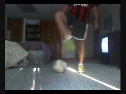 How to do Cristiano Ronaldos Signature move Made Very easy - YouTube