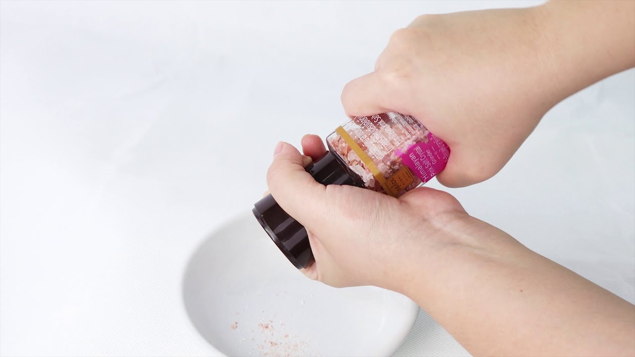 How to use : Himalayan Pink Salt Crystal Grinder - YouTube