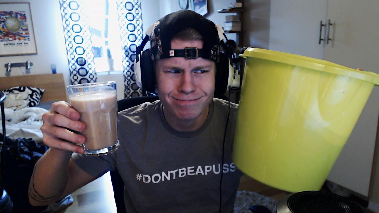 DISGUSTING SMOOTHIE CHALLENGE! - YouTube