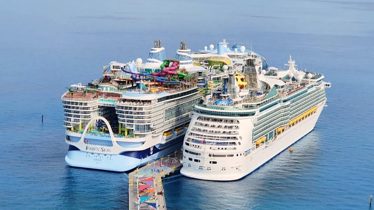 Comparing Ship Sizes | Icon of the Seas vs Mariner of the Seas at ...