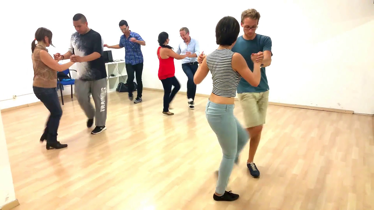 Salsa Caleña Fuego En Los Pies U!dance Barcelona - Colombia - YouTube