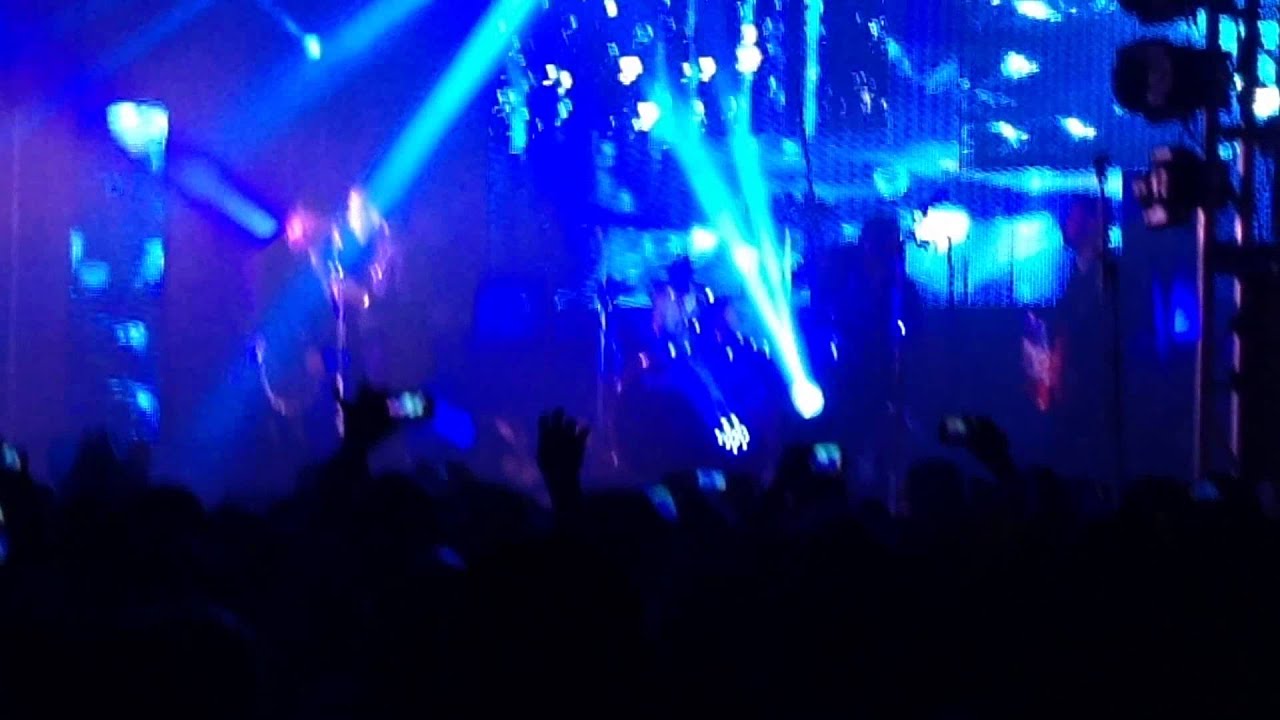Los Inquietos del norte: Maldito Amor en Santa Maria CA 2013 - YouTube