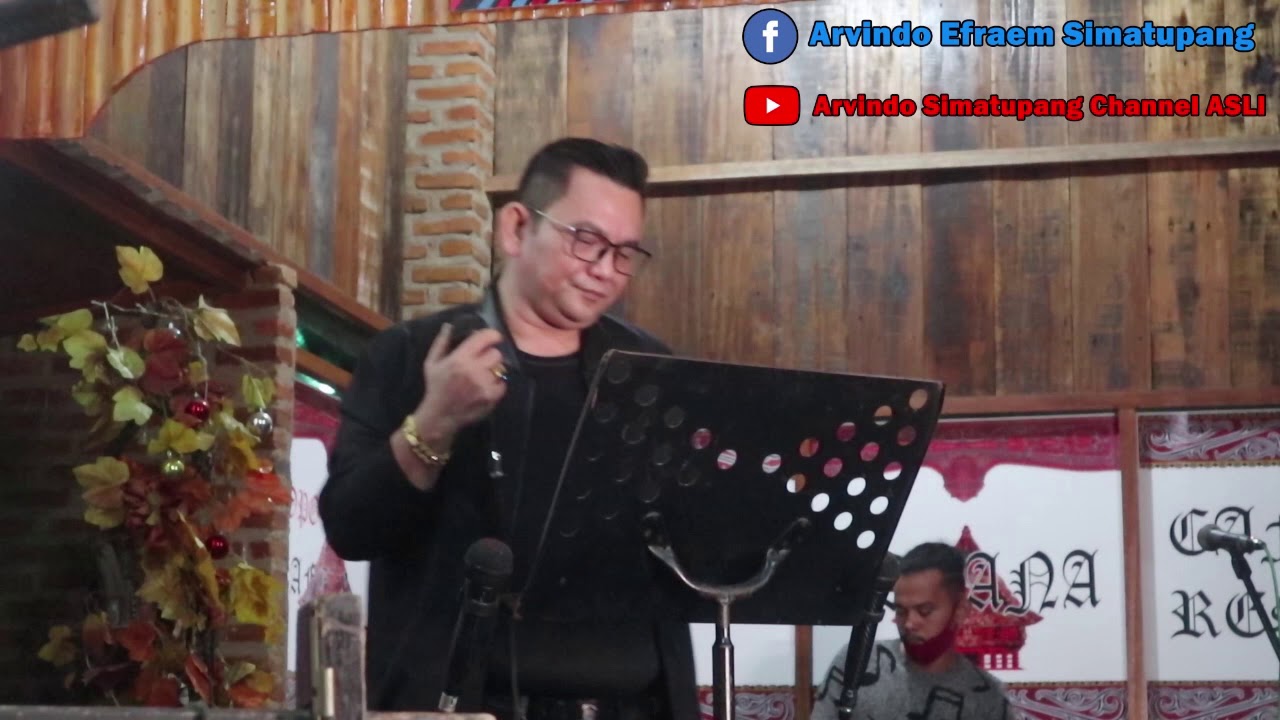 Arvindo Simatupang LIVE "Hugorga" - YouTube
