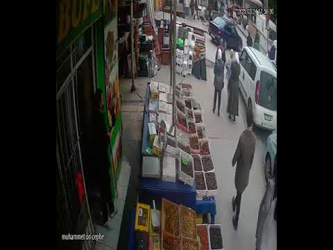 7- A- 1-6 plakalı araç pazar yeri kaza anı