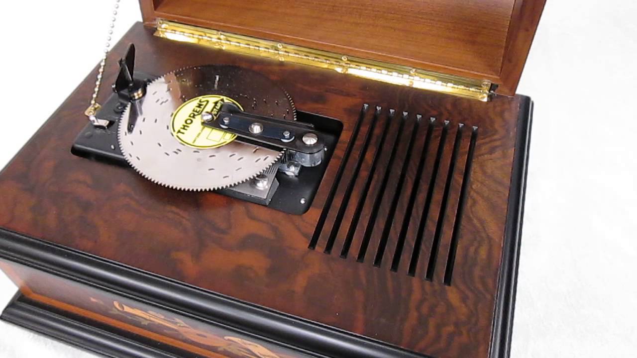 Reuge Italian Treasure Chest Music Box - YouTube