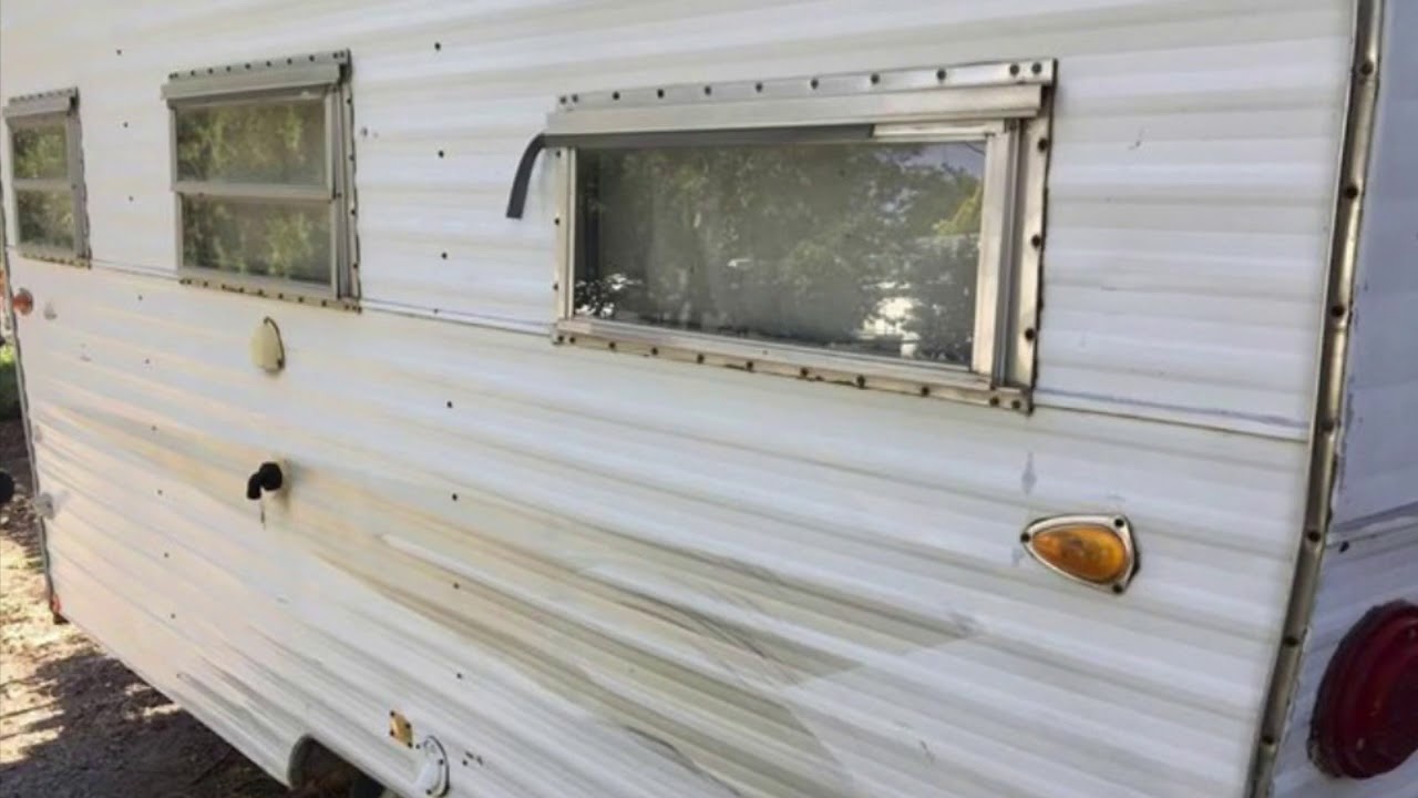 Roadrunner Camper Trailer ‘71 - YouTube