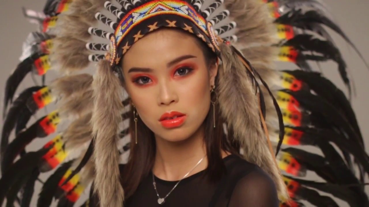 Glowing and radiance makeup, Lakme Absolute Reinvent - YouTube