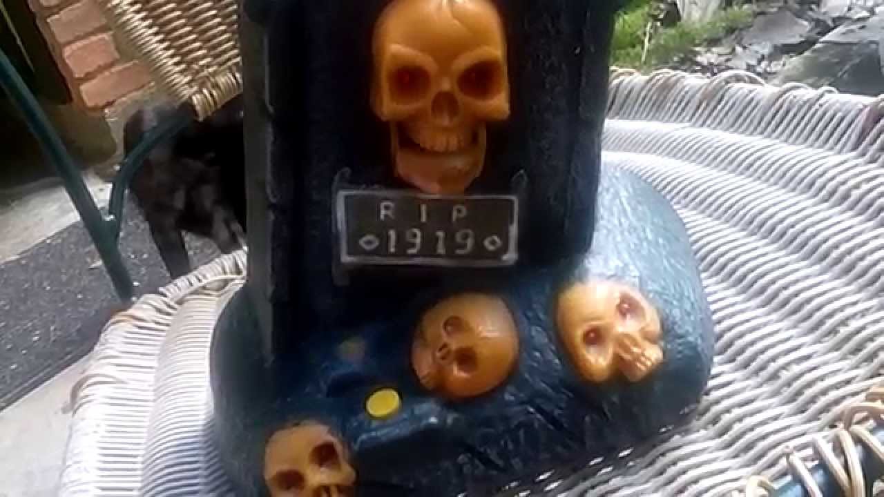 Halloween Singing Skull Decoration - YouTube