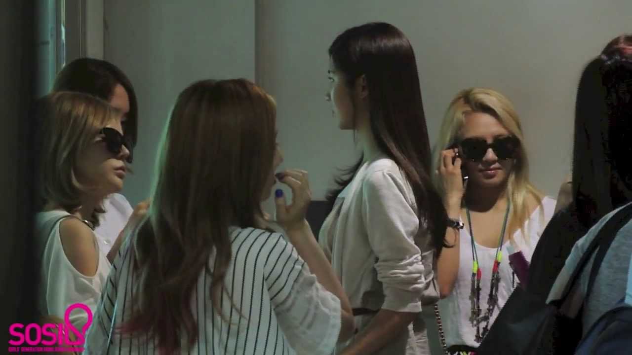 [Sosius Fancam] 130719 SNSD Taoyuan Airport Arrival - YouTube