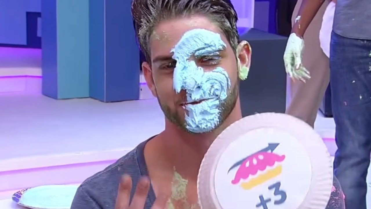 Same guy, different pies, loads of times #1 - YouTube