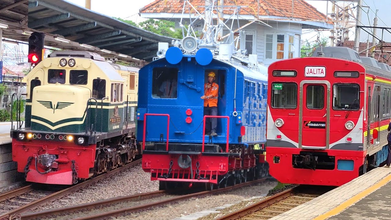 KERETA KRL TERTUA DI INDONESIA!! Parade 100 Tahun KRL : KRL JALITA ...