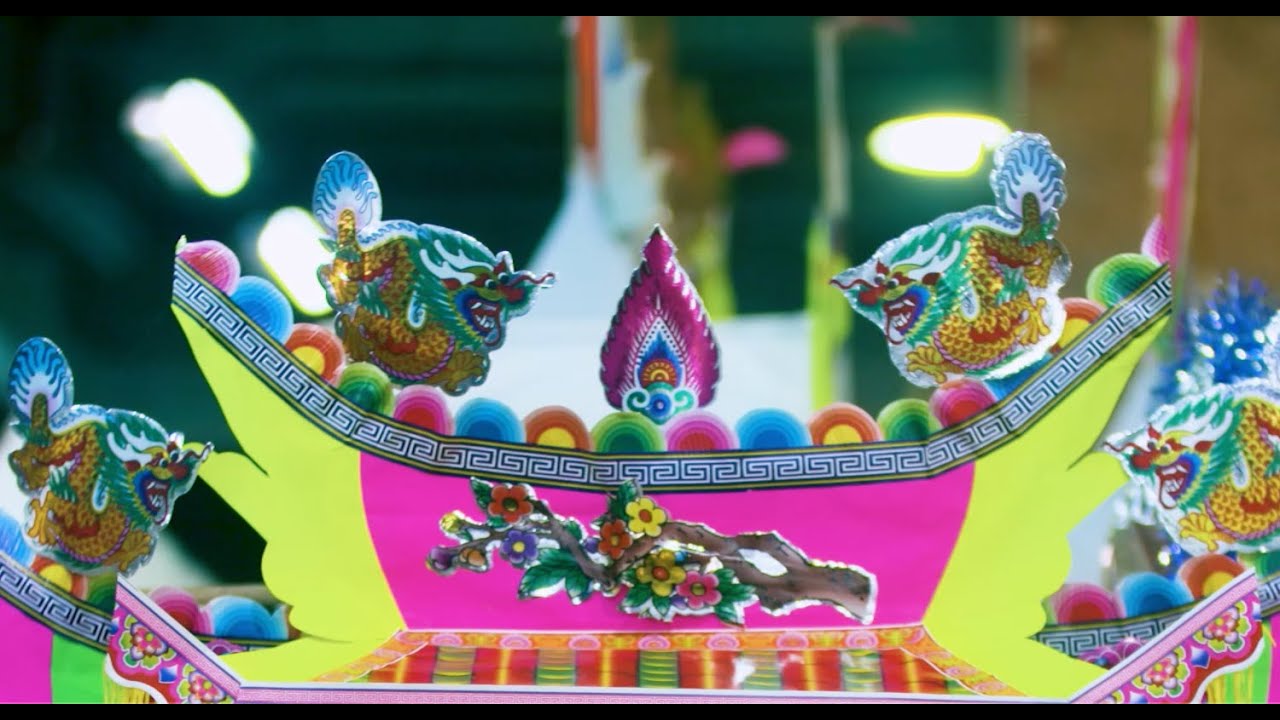 Singapore's Hungry Ghost Festival Spectacle | Vanishing Trades - YouTube