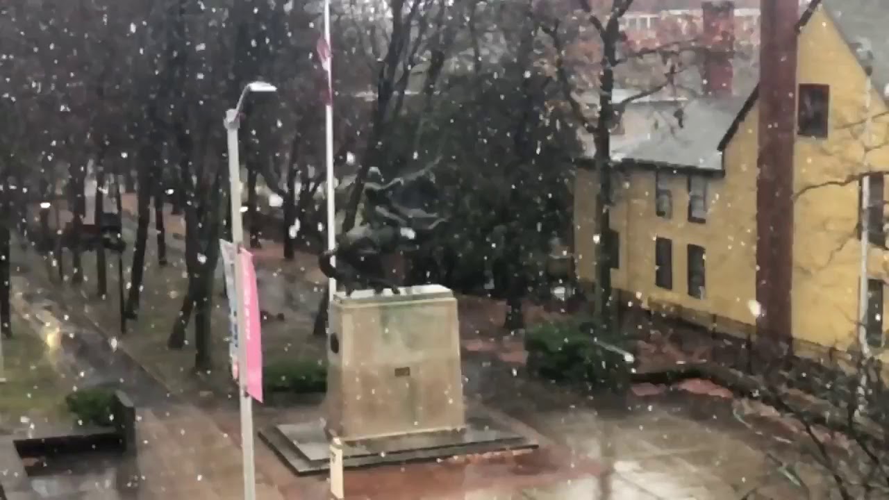 Snow in Hartford, CT - YouTube