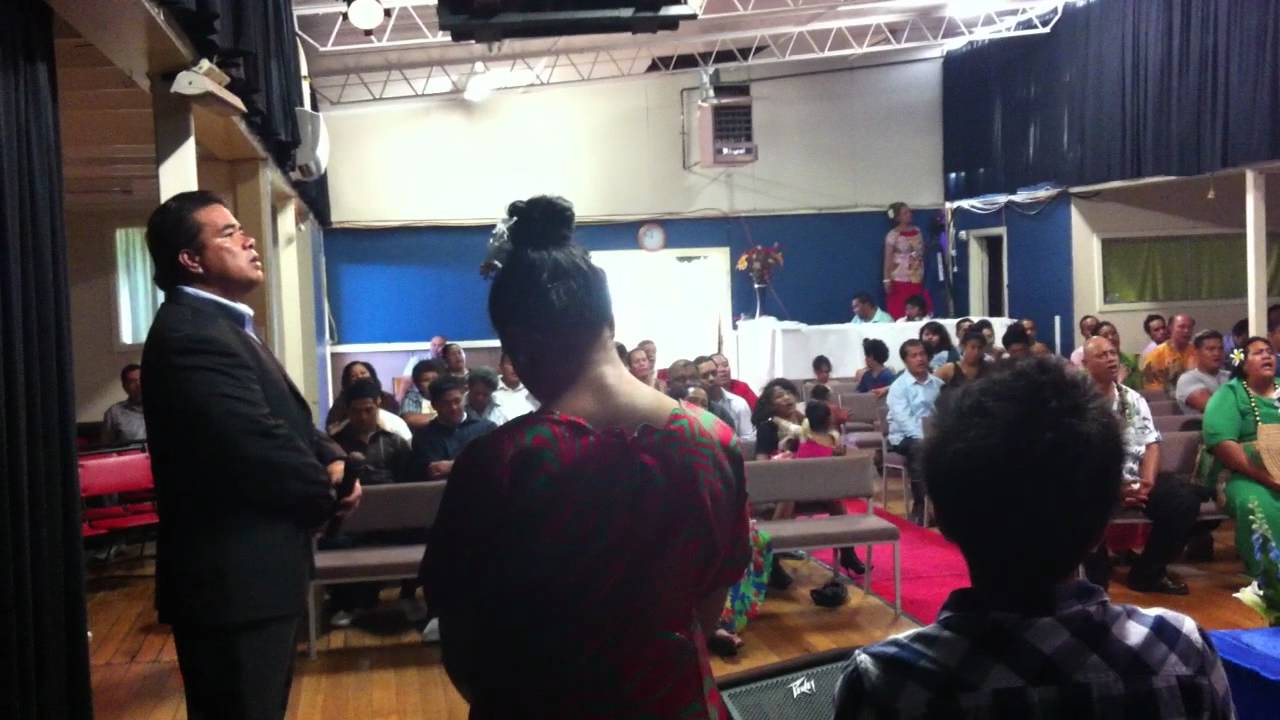 Westgate Christian Fellowship singing a Tongan HIMI - YouTube