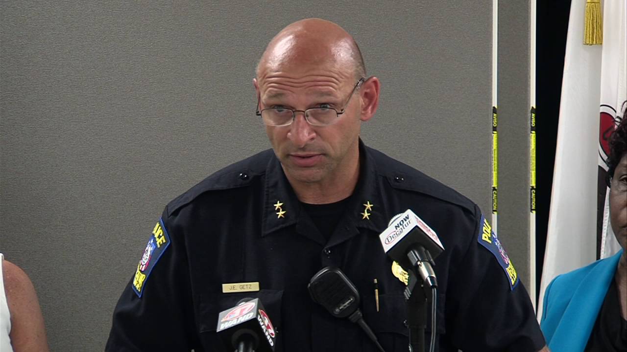 [UPDATED] 12:15 Decatur Police Press Conference on Officer Involved ...